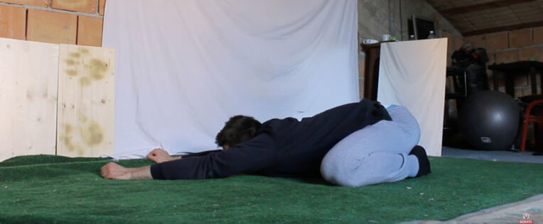 Stretching anca: cosa fare ed esercizi - Project inVictus