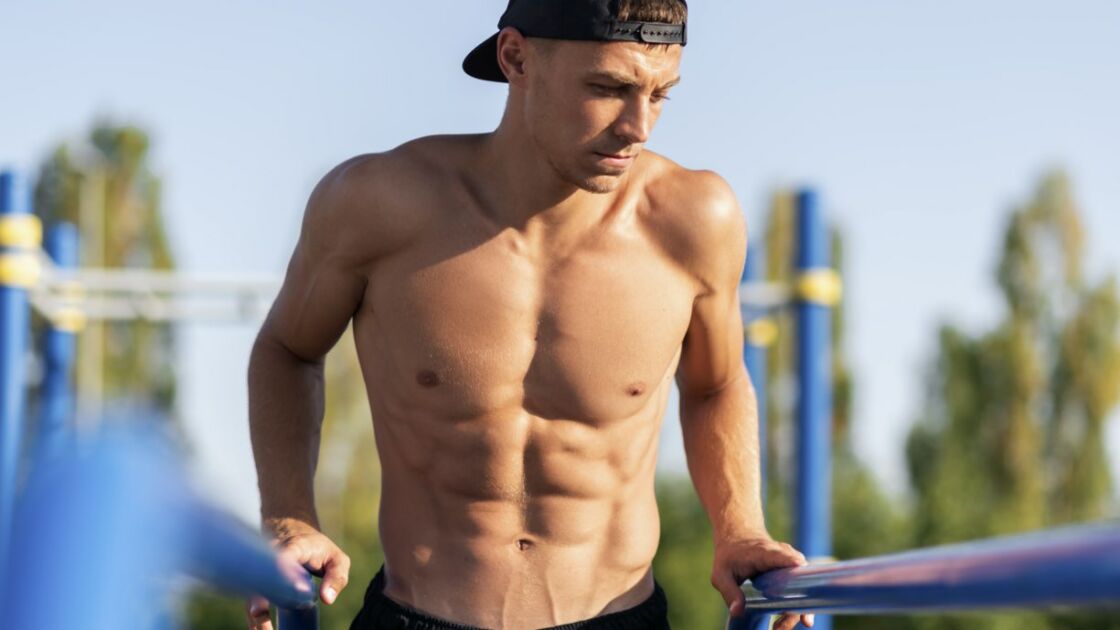 Addominali in piedi: esercizi e allenamento - Project inVictus