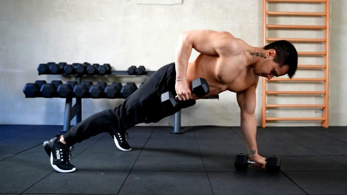 Renegade row: esecuzione, muscoli coinvolti, scheda - Project inVictus